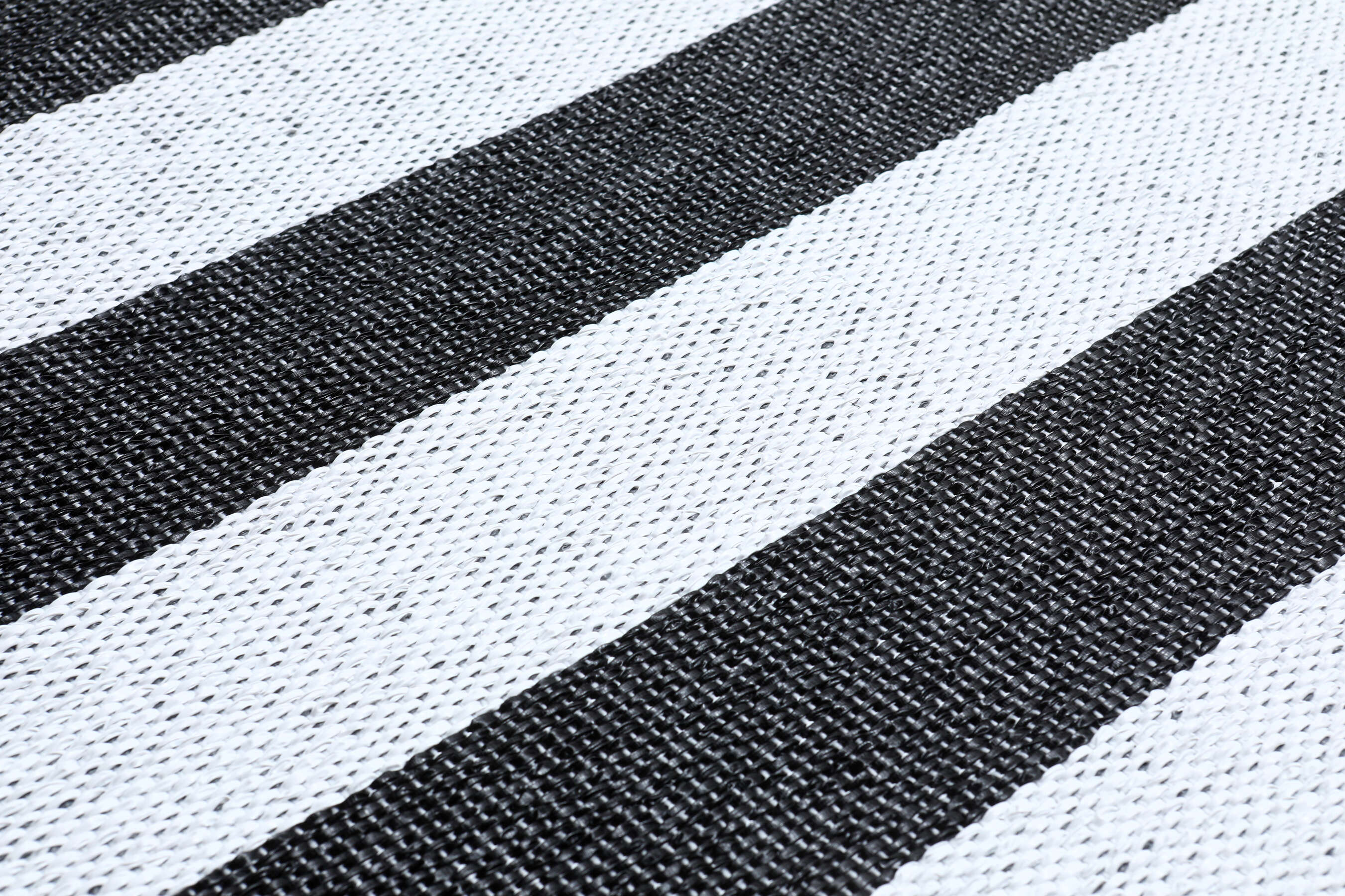 Circus - Black 150 x 200 cm Plastic Rug - Rugvista