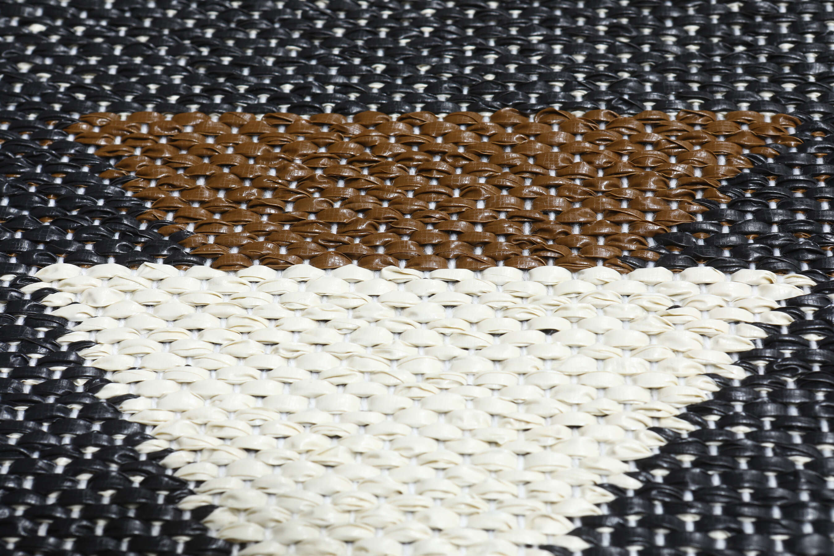 Saga - Black, Runner 70 x 350 cm Plastic Rug - Rugvista