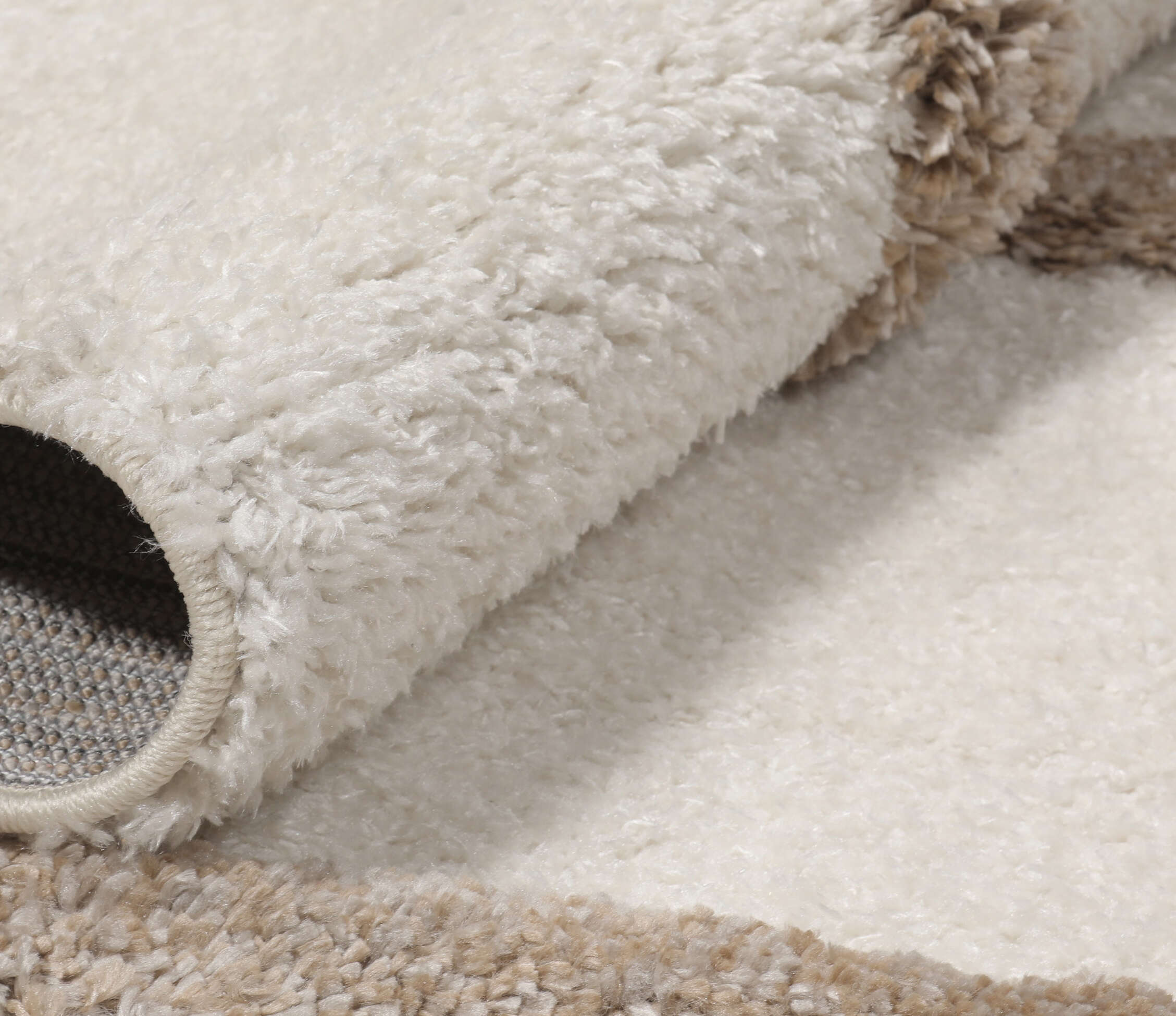 Lalique - Off White / Beige 200 x 300 cm Rug - Rugvista