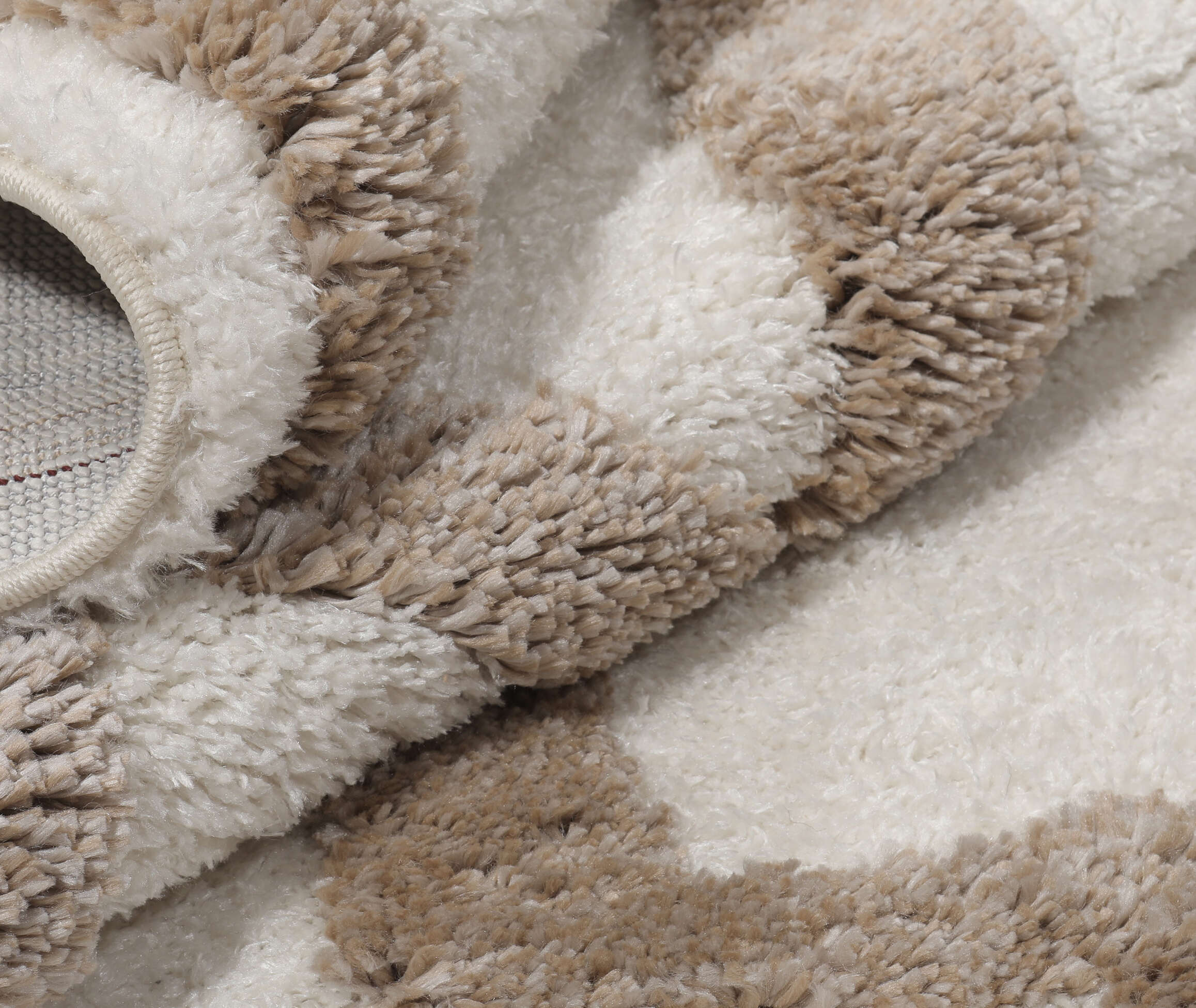 Lalique - Off White / Beige 240 x 240 cm Rug - Rugvista