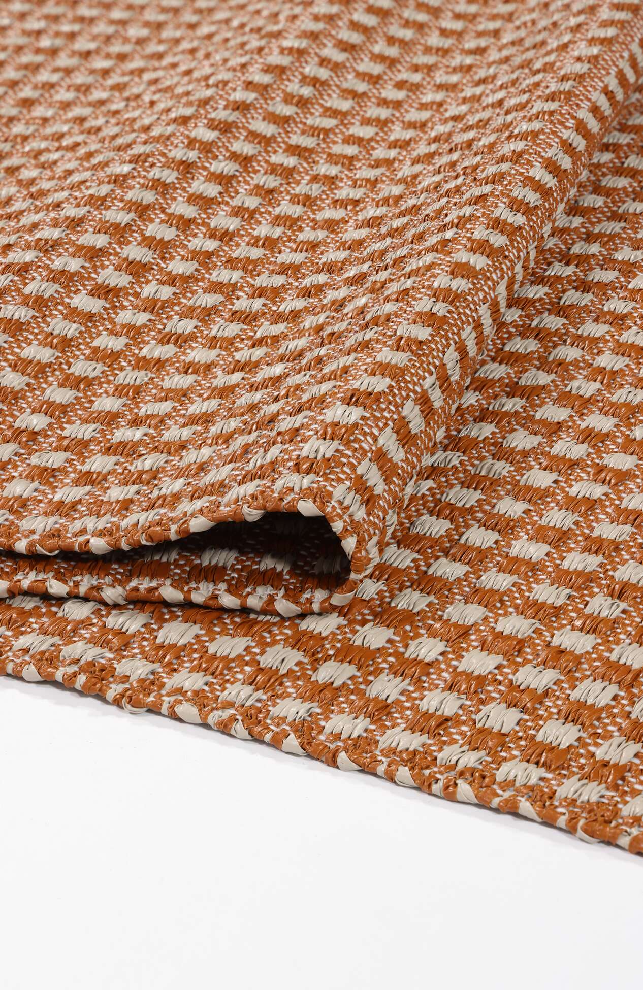 Bibbi - Rust Red 170 x 250 cm Plastic Rug - Rugvista